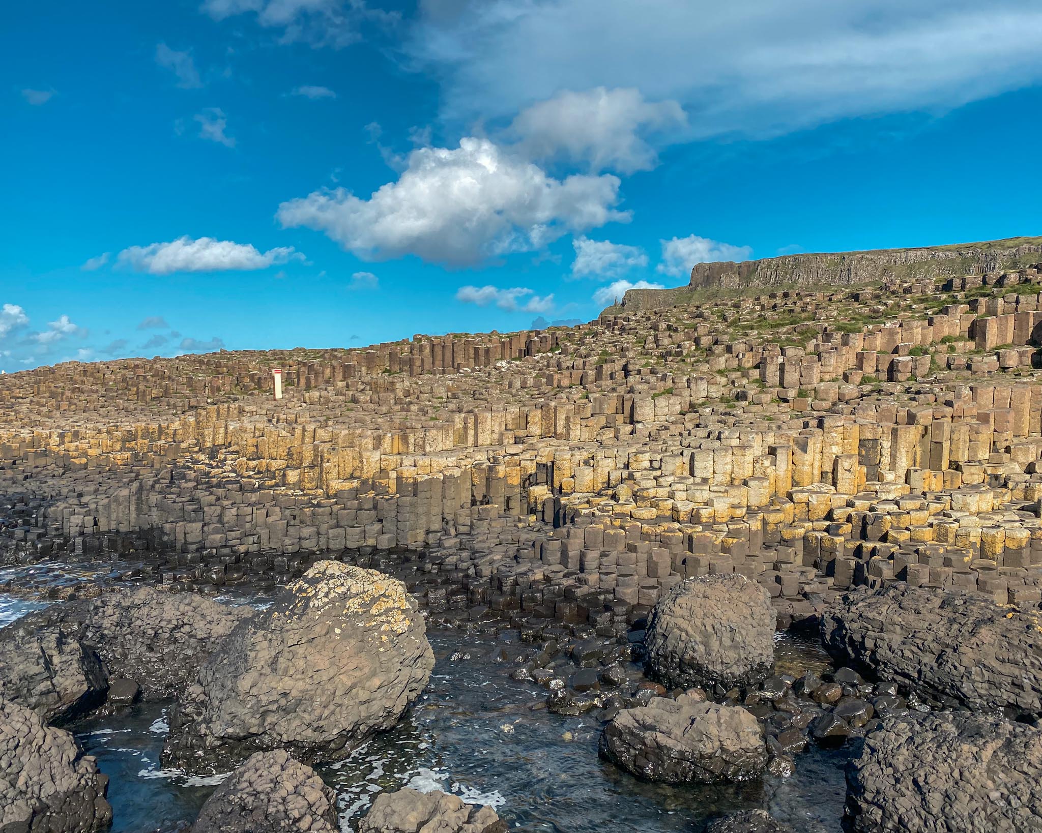 The Giants Causeway Walk: Guide to Parking, Routes & Local Tips