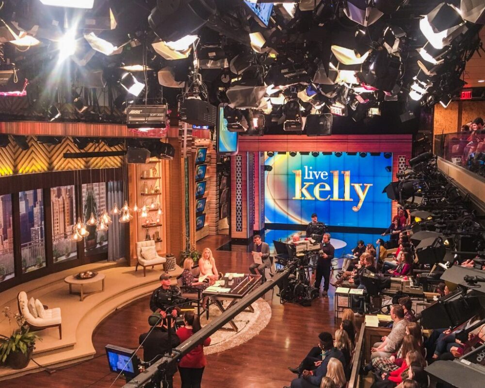 How to get Jimmy Fallon Tickets for FREE in 2024!