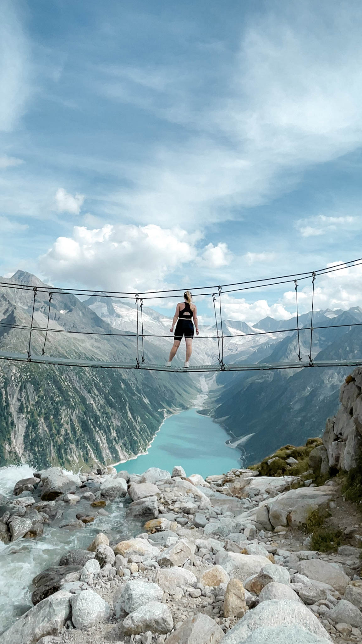 120+ Flying Captions for Instagram perfect for you next Airport Visit!