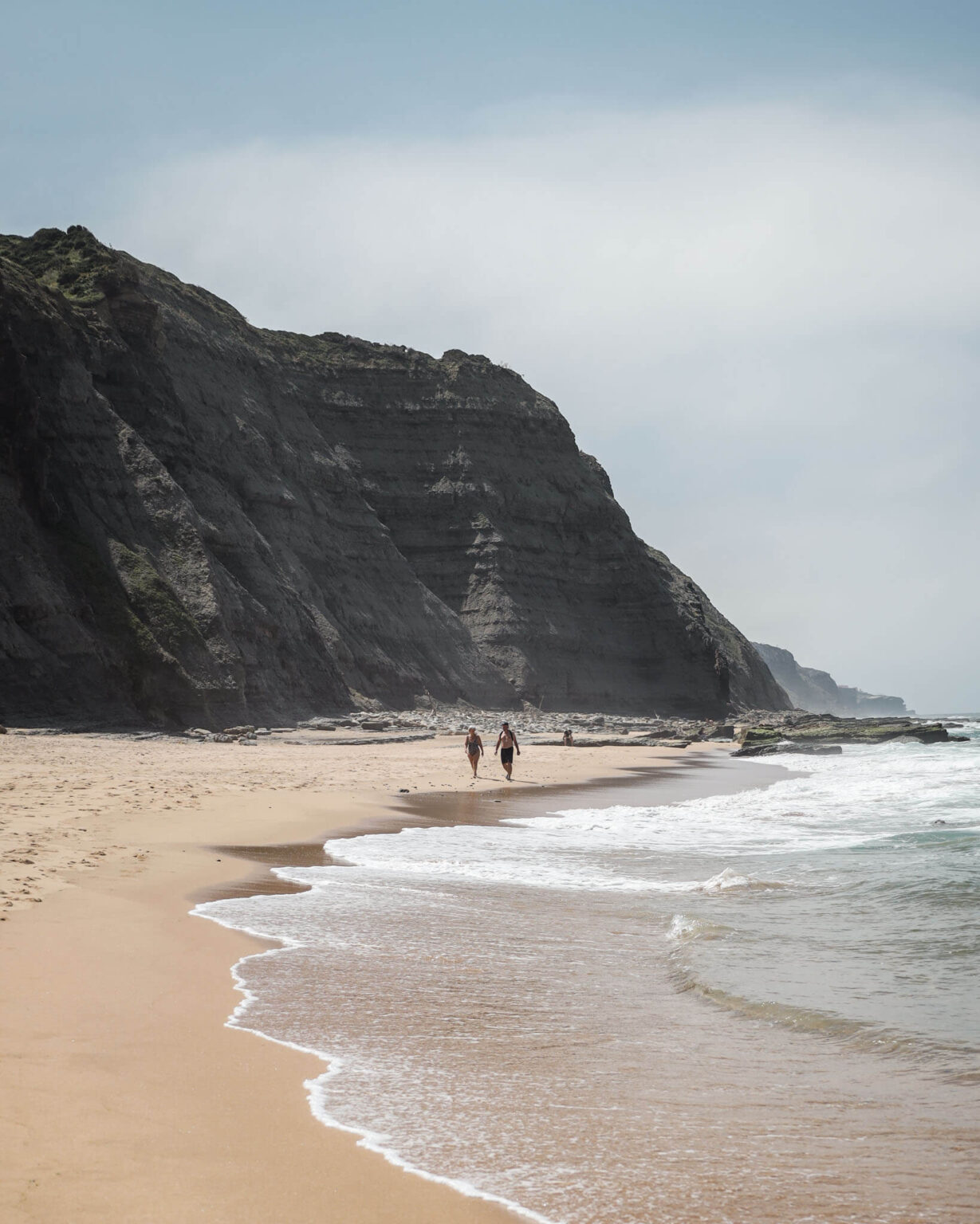 18 Best Beaches in Cascais That You Should Visit!