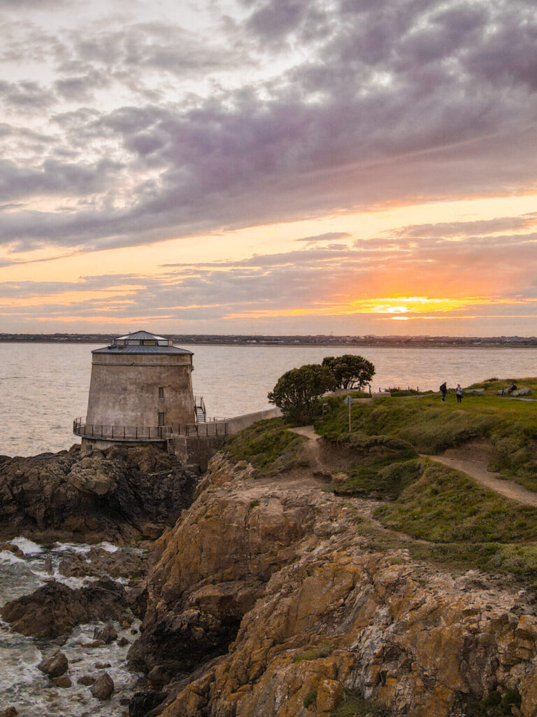 Walks in Dublin: 25+ Dublin Walks You NEED to try! (Locals Guide)