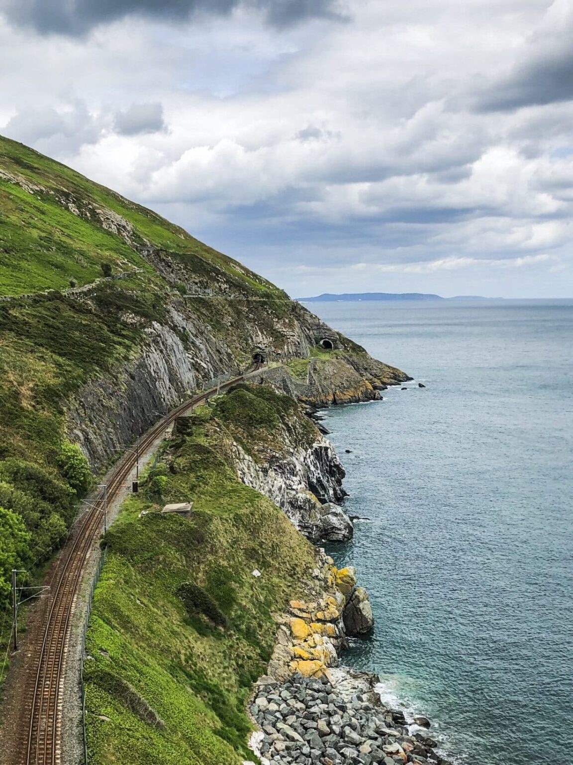 Walks in Dublin: 25+ Dublin Walks You NEED to try! (Locals Guide)