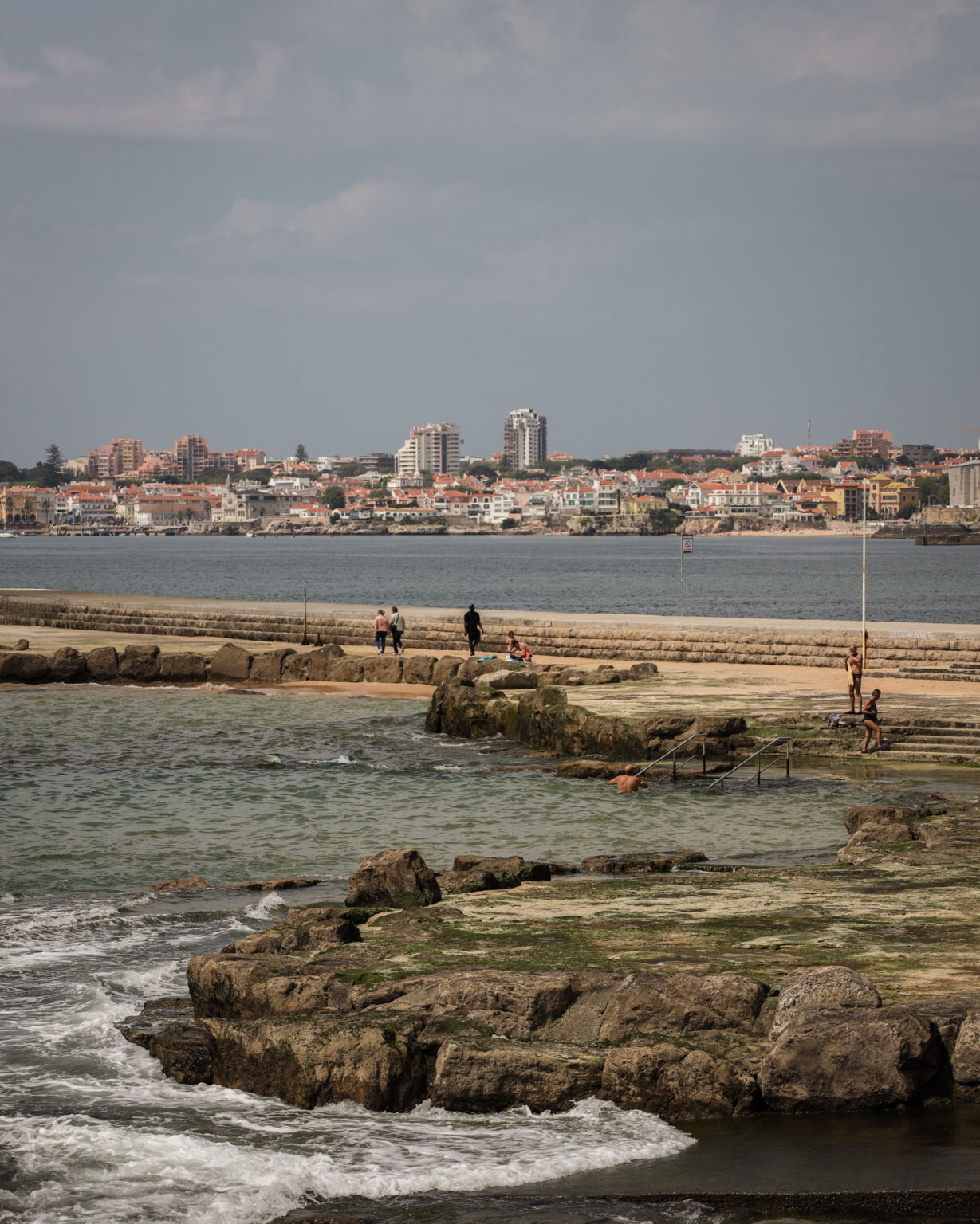18 Best Beaches in Cascais That You Should Visit!